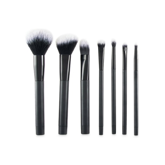Premium | Skincare | Premium Professional Cosmetic Magnet Brush Gift ...